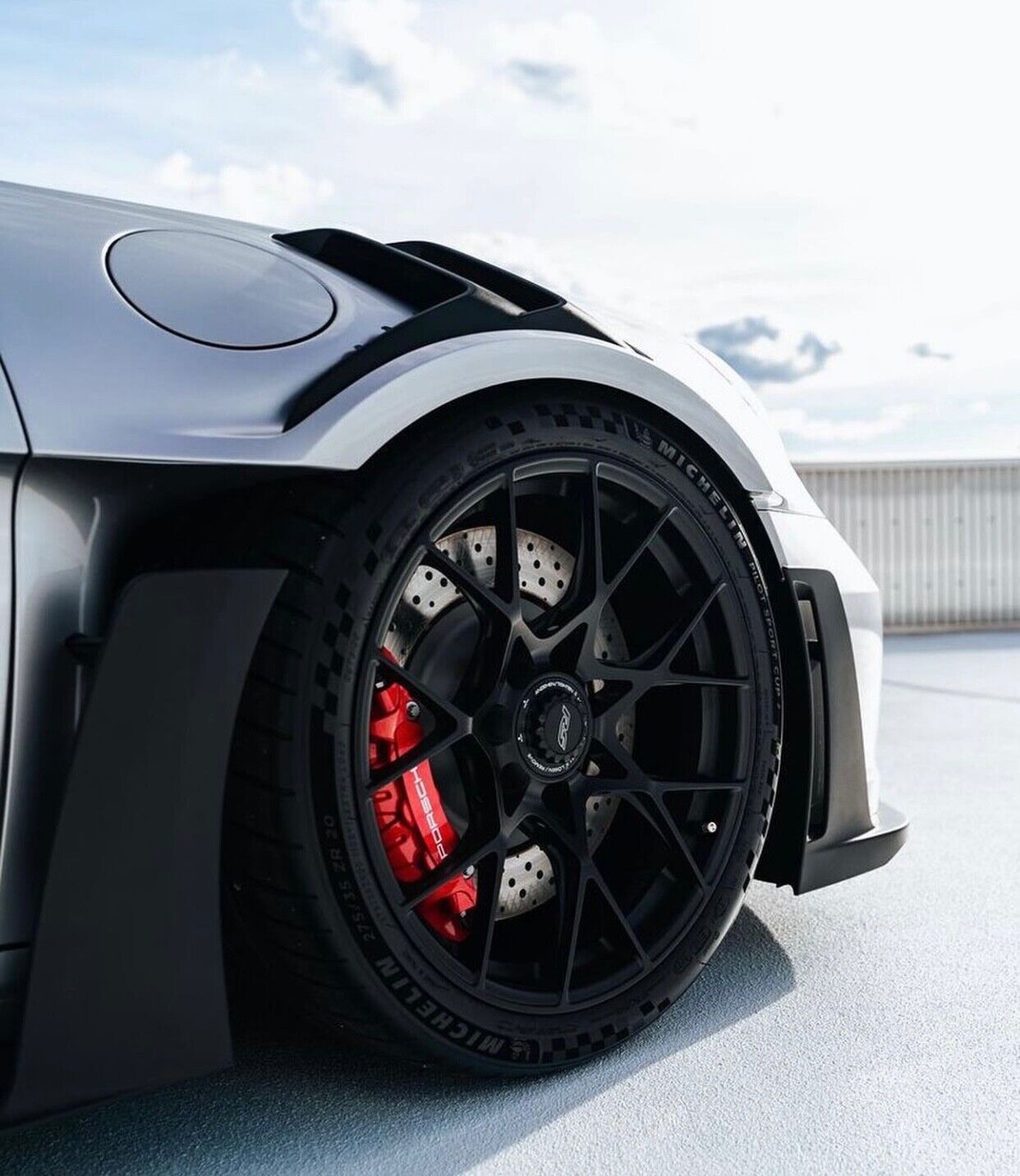 Porsche 992 GT3 RS Louvered Fenders - Wicked Motor Works